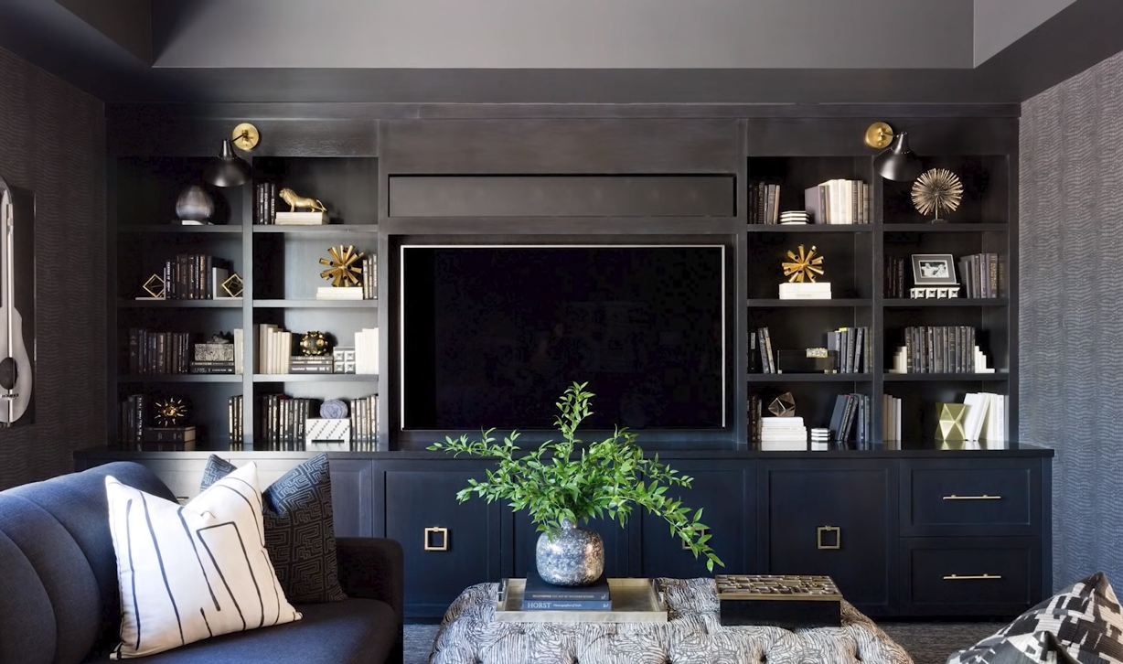 Where to Put TV in a Living Room With a Bay Window? - HomeProfy